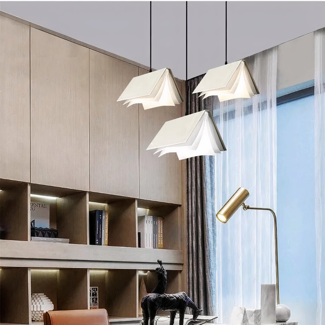 Lampadario LED sospeso moderno a forma di libro • Illuminazione Italia